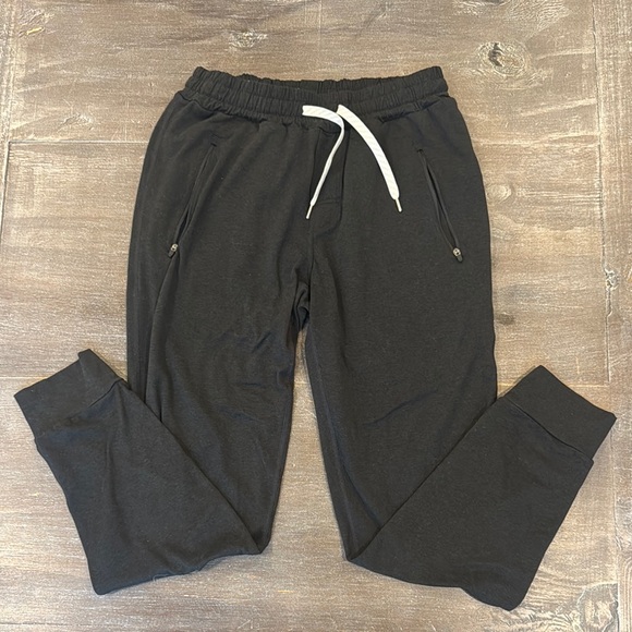 Vuori | Pants | Vuori Mens Black Sweatpants Joggers White Drawstring Sz ...